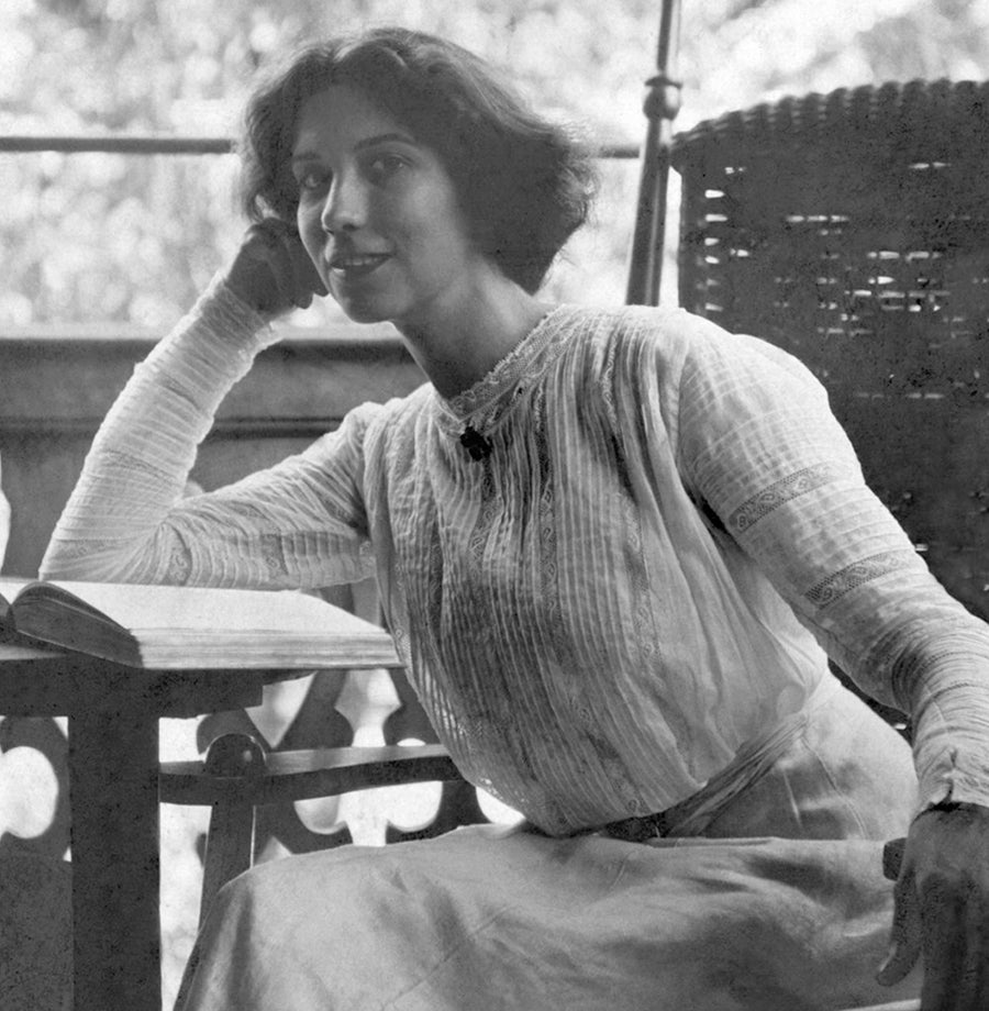 About Us & Our Story | Elizabeth Arden UK